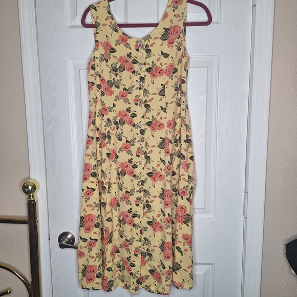 Koret | Dresses | Koret Yellow Floral Midi Dress Y2k Size Medium Petite ...